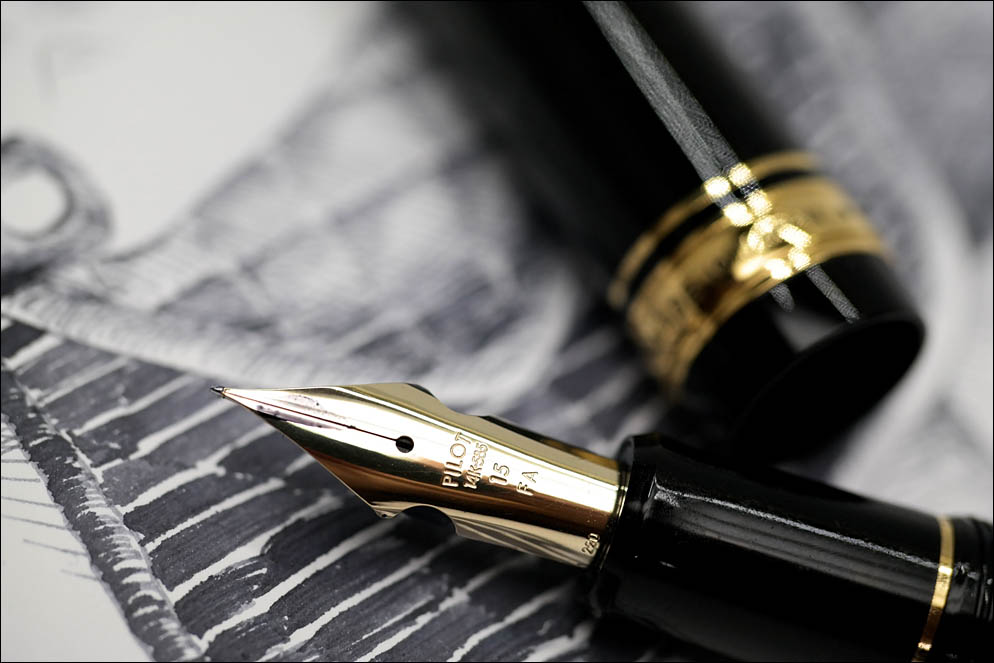 (modern) Pilot Custom 743 | Andrew Lensky | fountain pens | drawings | design | photography